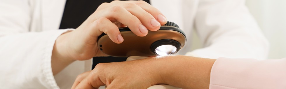 O que faz um dermatologista? Conheça as funções desse especialista!